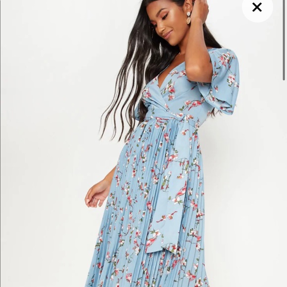 PrettyLittleThing | Dresses | Pretty Little Thing Dress | Poshmark